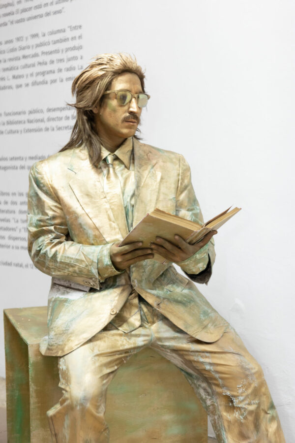 El escritor Pedro Peix se hace presente en la FIL 2022